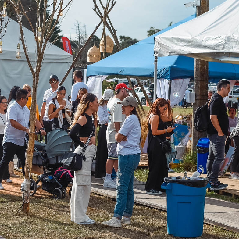 Claq Pop Up – Claq Pop Up