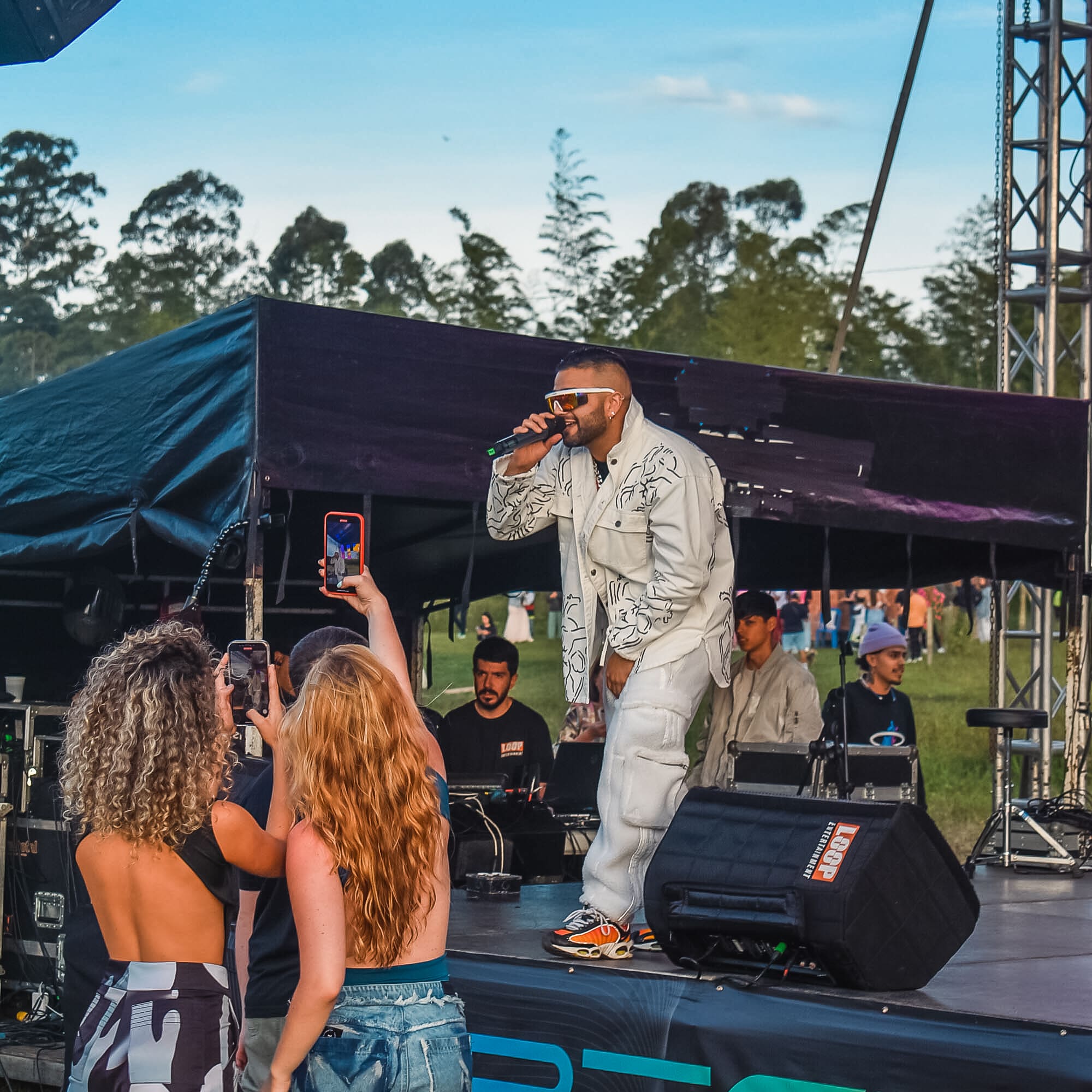 Claq Pop Up – Claq Pop Up